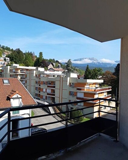 Appartement à louer - Centre Ville Est, Voiron - 3 pièces - 2 chambres