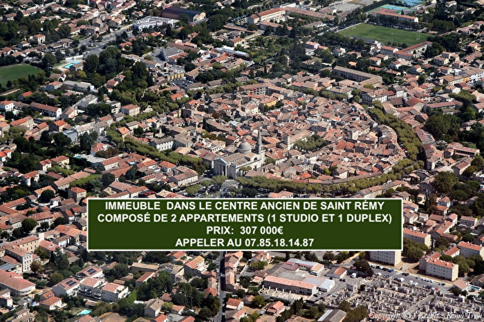 Maison à vendre - Saint-Rémy-de-Provence - 4 pièces - 2 chambres