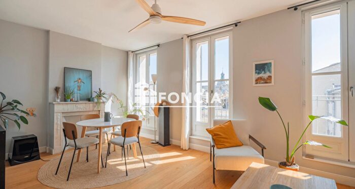 Appartement 3 pièces à vendre à Marseille 6ème, Palais de Justice