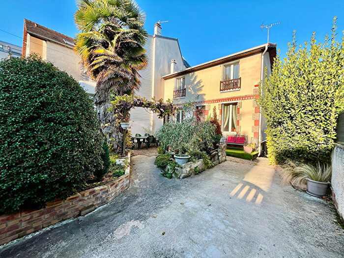 Maison à vendre - Châtillon, Savoie, Brossolette - 5 pièces - 4 chambres