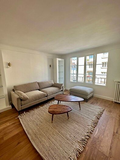 Appartement 4 pièces à Saint Placide, Paris 6ème arrondissement, à louer