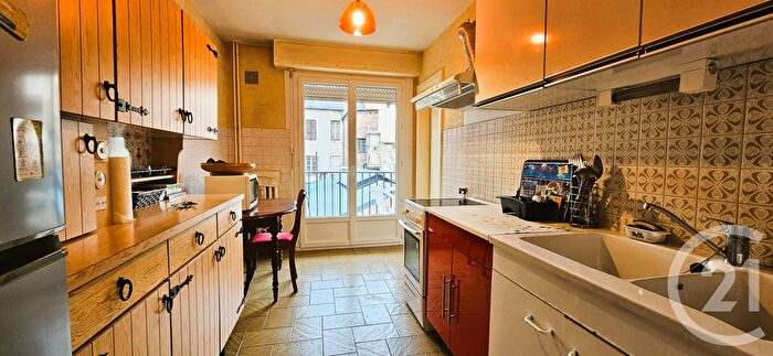 Appartement à vendre - Montluçon, Centre-ville, Les Forges - 3 pièces - 2 chambres