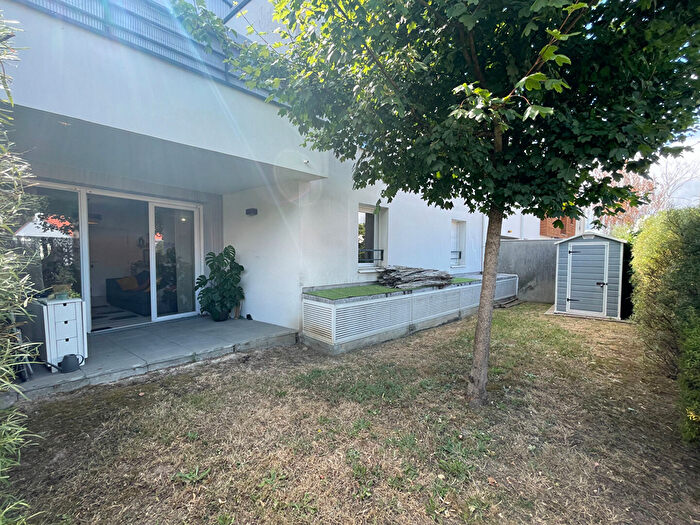 Appartement à vendre - Saint-Sébastien-sur-Loire, Est - 2 pièces - 1 chambre