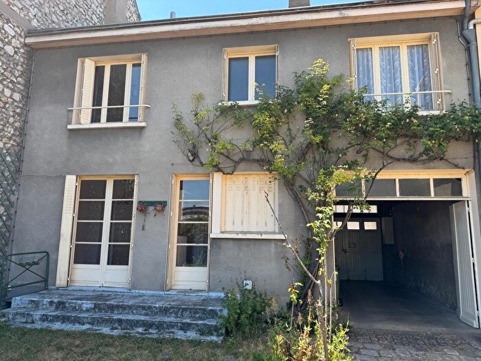 Maison à vendre - Fleury-les-Aubrais, Gare, Bannier, Bustière, Dessaux - 5 pièces - 4 chambres