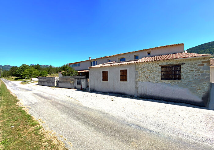 Maison à vendre - Buis-les-Baronnies - 12 pièces - 4 chambres
