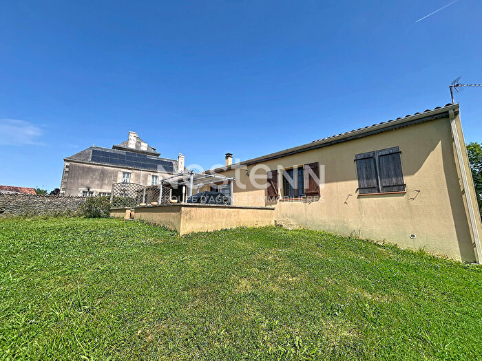 Maison 4 pièces à Saint-Cyr-des-Gâts, à vendre