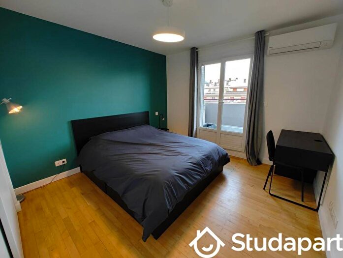 Appartement à louer - Allies-Clos dOr, Grenoble - 1 pièce - 4 chambres