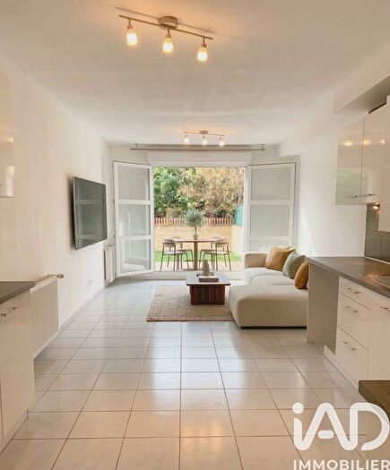 Appartement à vendre - Cosnes-et-Romain - 3 pièces - 2 chambres