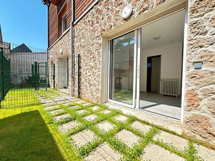 Appartement à louer - Jouy Centre-Petit Jouy, Jouy-en-Josas - 1 pièce