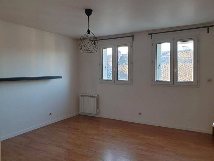 Rive de Seine Sud Est, Melun - Appartement 2 pièces à louer