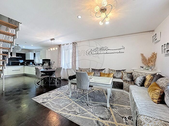 Maison à vendre - Sainte-Croix-en-Plaine - 6 pièces - 4 chambres