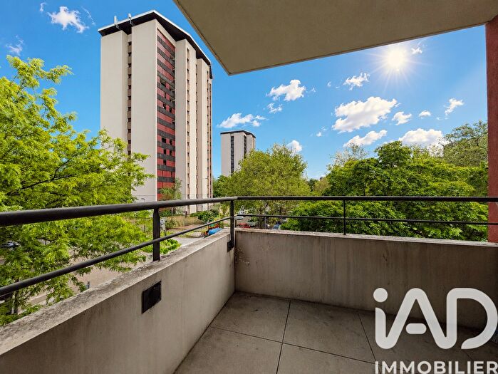 Appartement 2 pièces à Grenoble, Village Olympique, à vendre