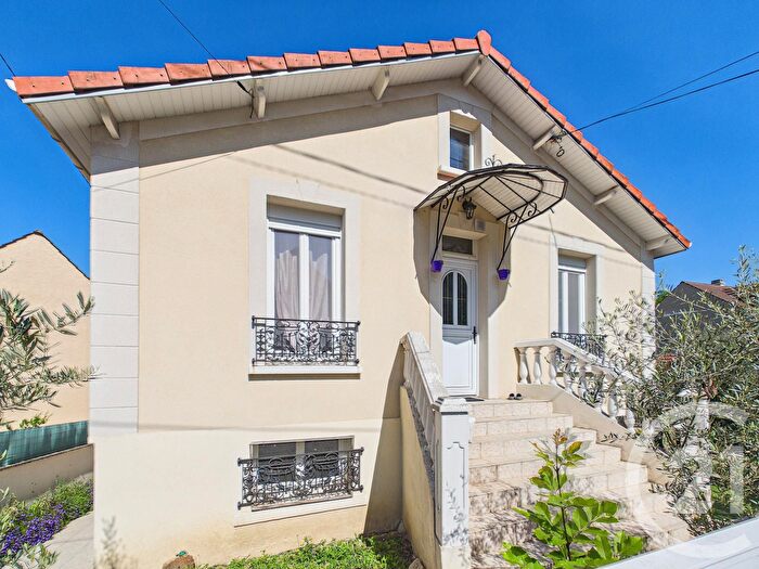 Sainte-Geneviève-des-Bois, Paul Vaillant Couturier : Maison 6 pièces à vendre