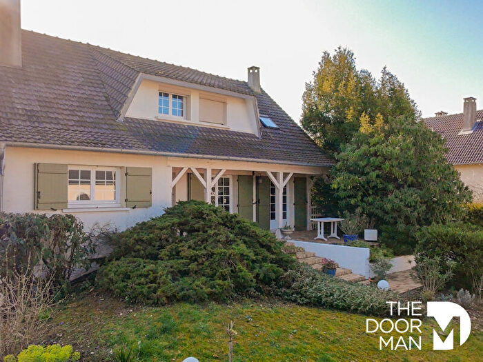 Maison à vendre - Trouy - 6 pièces - 4 chambres