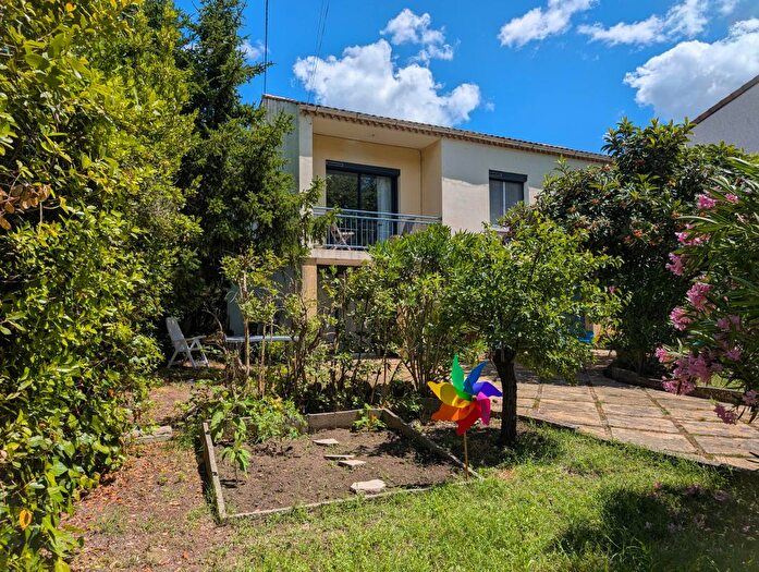 Maison 4 pièces à vendre à Uzès