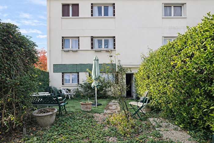 Maison à vendre - Villepreux - 5 pièces - 4 chambres