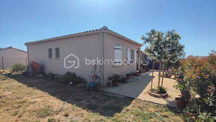 Bourg-Saint-Andéol - Maison 5 pièces à vendre