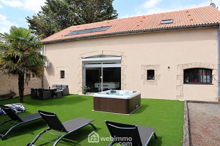 Maison 5 pièces à Tercé, à vendre