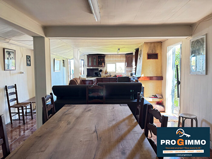 Maison à vendre - Le Tampon, La Grande Ferme, Le Coin Tranquille, Notre-Dame de la Paix - 6 pièces - 5 chambres