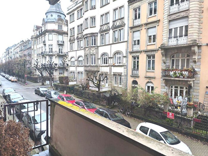 Appartement à louer - Strasbourg - 3 pièces - 2 chambres