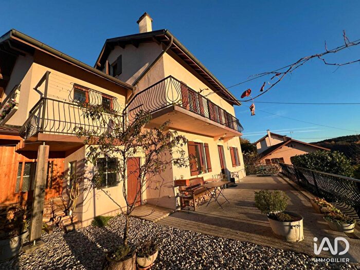 Maison à vendre - Bellegarde-sur-Valserine - 5 pièces - 4 chambres