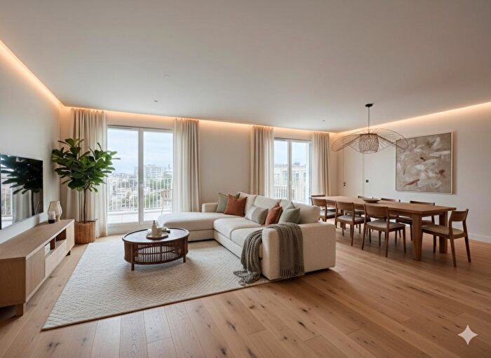 Appartement à vendre - Asnières-sur-Seine, Centre-ville - 4 pièces - 3 chambres