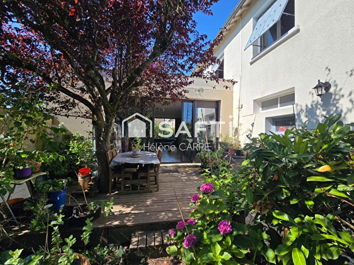 Maison à vendre - Vierzon, Bourgneuf - 5 pièces - 4 chambres