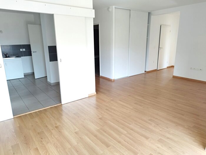 Appartement à louer - Chartres, Beaulieu - 1 pièce - 2 chambres