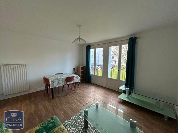 Appartement à louer - Laval, Hilard - 3 pièces - 2 chambres