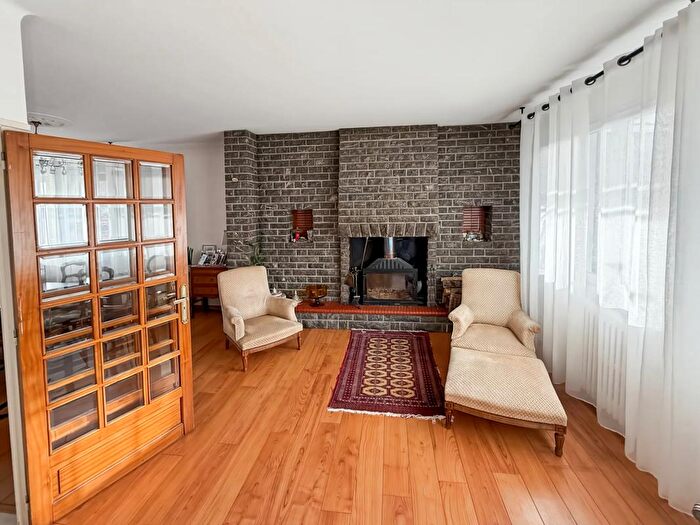 Maison à vendre - Tarascon-sur-Ariège - 6 pièces - 3 chambres