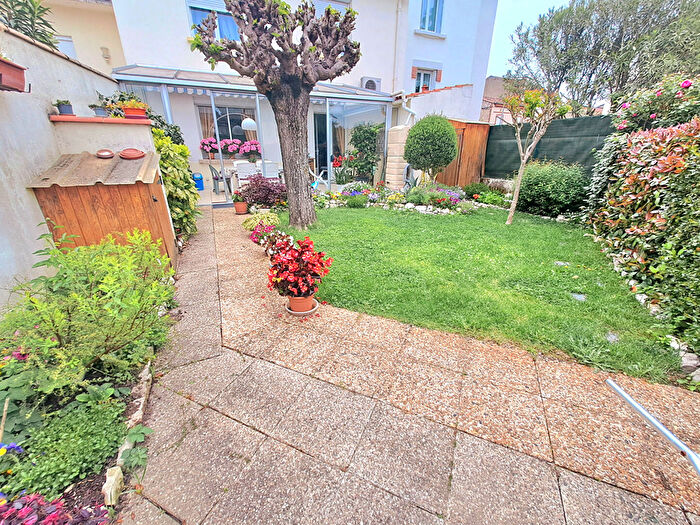 Maison à vendre - Albi, Centre-ville - 6 pièces - 4 chambres