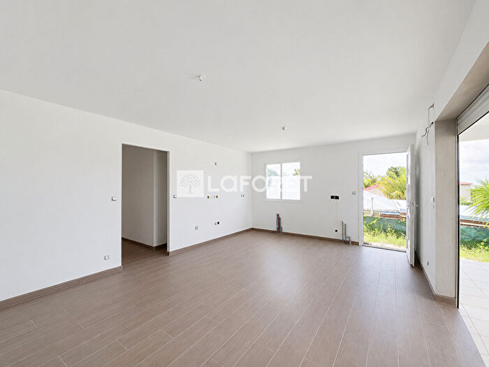 Maison 4 pièces à vendre à Petit-Bourg