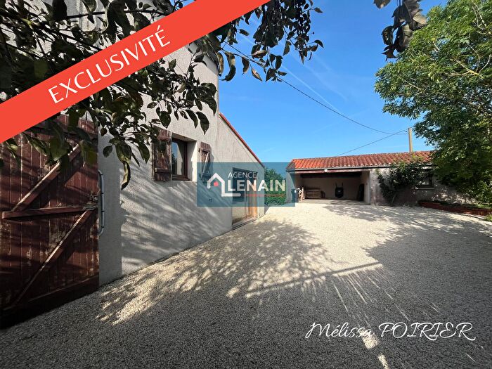 Maison 6 pièces à Saint-Aubin-des-Ormeaux, à vendre