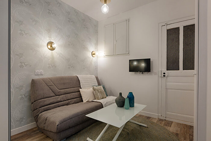 Appartement à louer - Paris e , Georges Brassens - 1 pièce