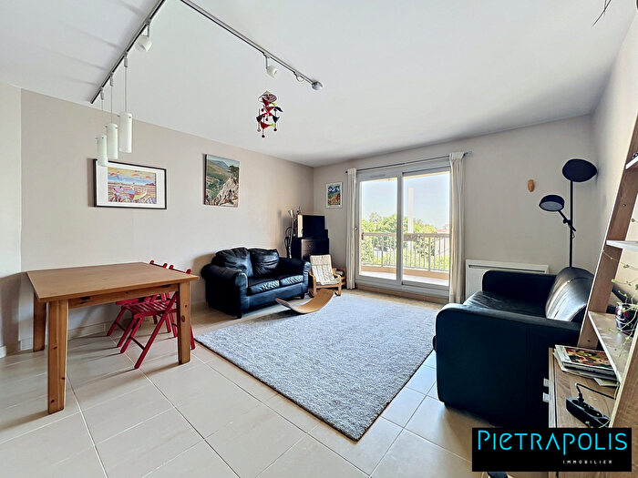 Appartement 4 pièces à Oullins, Glacière, Montmein, à vendre