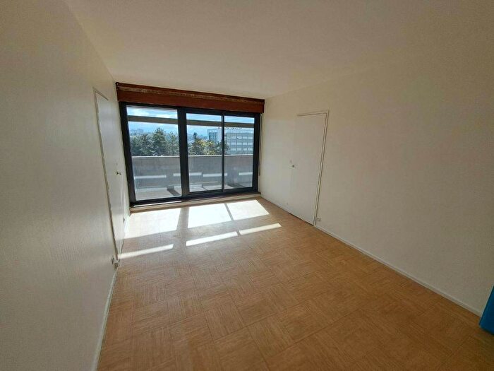 Appartement à louer - La Duchère, Lyon ème arrondissement - 2 pièces - 1 chambre