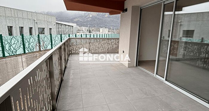 Appartement à vendre - Saint-Jean-de-Maurienne - 4 pièces - 3 chambres