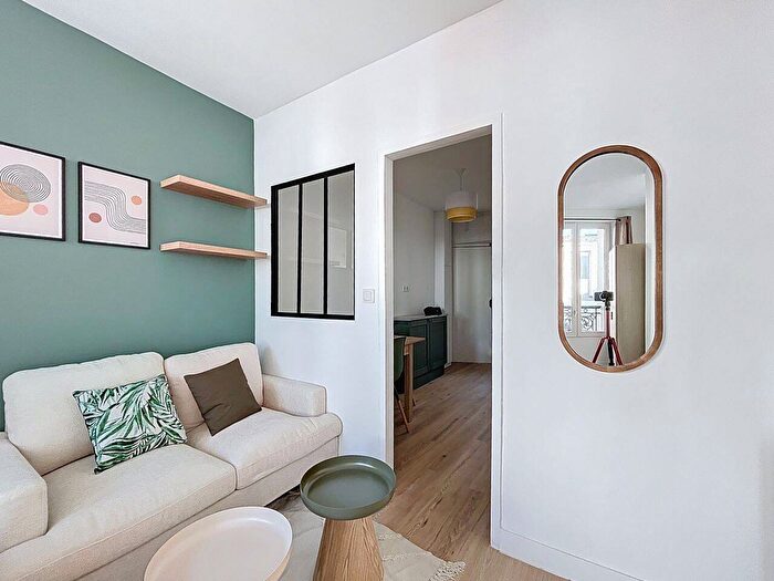 Appartement à louer - République-Saint Ambroise, Paris ème arrondissement - 1 pièce