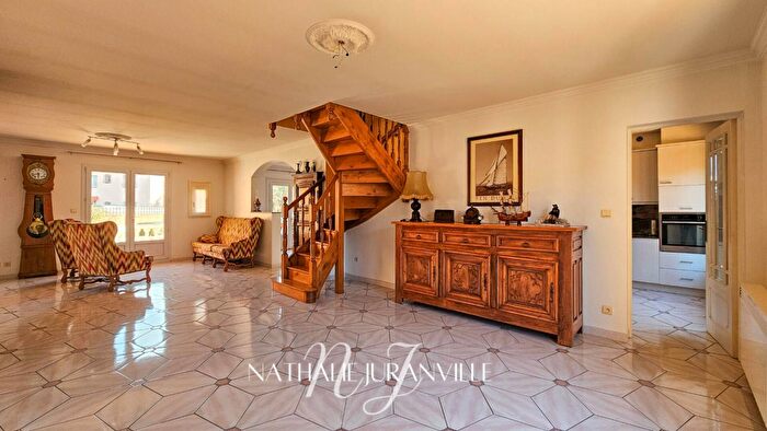 Maison à vendre - Saint-Cyprien - 6 pièces - 4 chambres