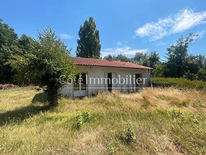 Saint-Aignan-Grandlieu : Maison 3 pièces à vendre