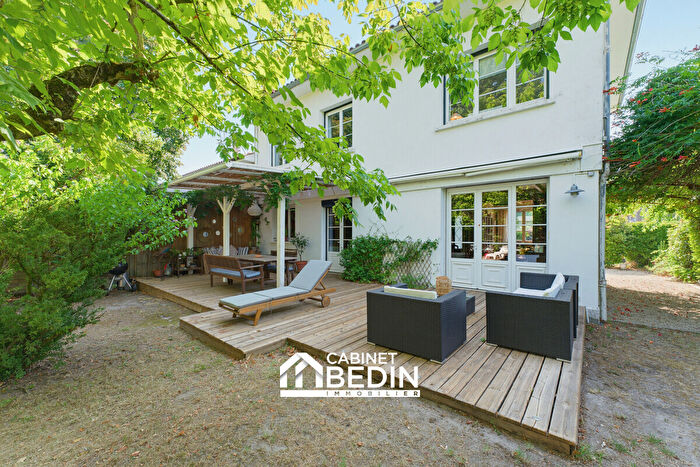 Maison 6 pièces à Gradignan, Saint-Géry, Favard, à vendre