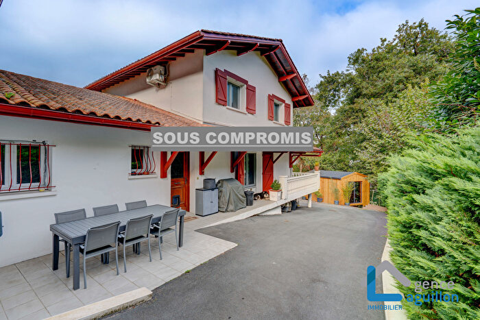 Maison à vendre - Biriatou - 6 pièces - 4 chambres