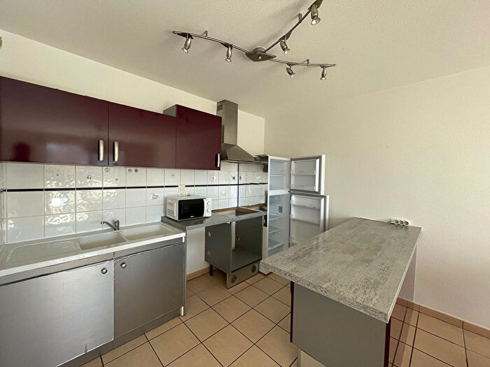 Appartement à louer - Saint-Pierre-du-Mont - 3 pièces - 2 chambres