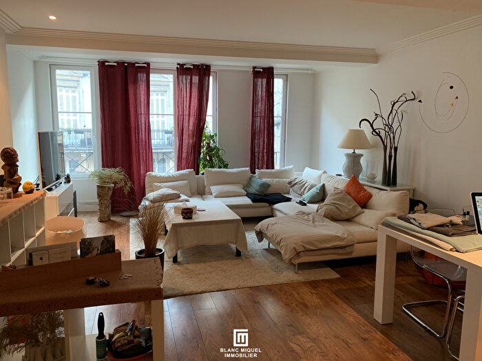 Bordeaux, Saint-Christoly : Appartement 4 pièces à louer