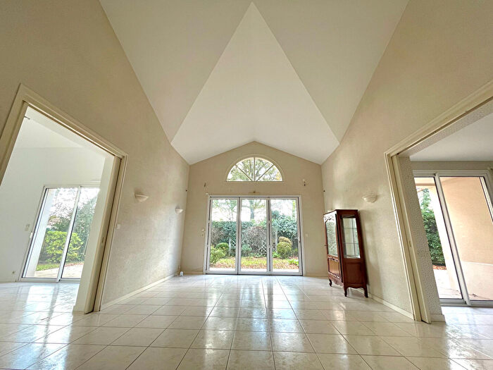 Maison à vendre - La Roche-sur-Yon, Le Bourg sous la Roche - 4 pièces - 3 chambres