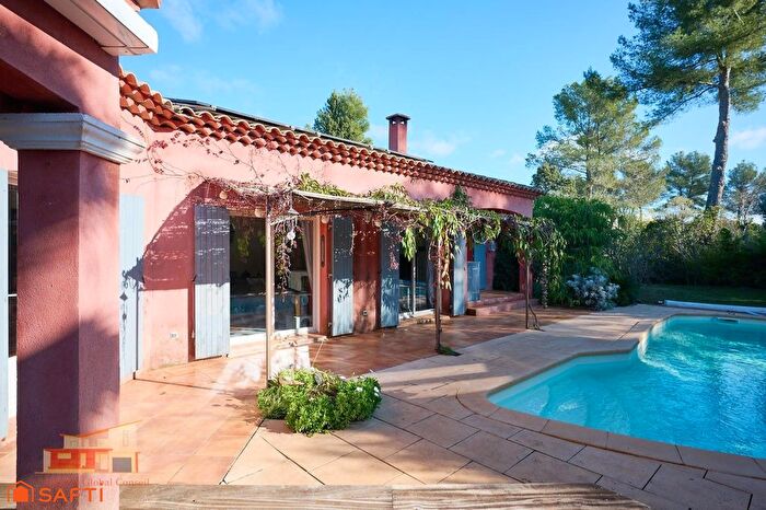 Maison à vendre - Le Beausset - 5 pièces - 4 chambres