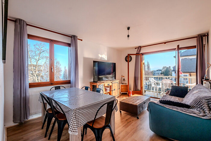 Appartement à vendre - Évian-les-Bains - 3 pièces - 2 chambres