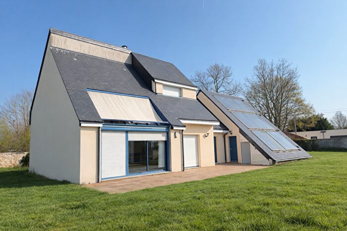 Maison à vendre - Saint-Gervais-en-Belin - 7 pièces - 5 chambres