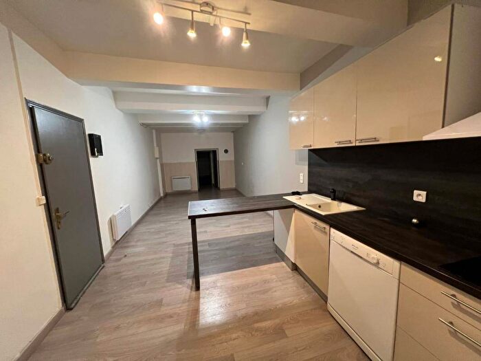 Appartement à louer - Centre, Pierrelatte - 1 pièce