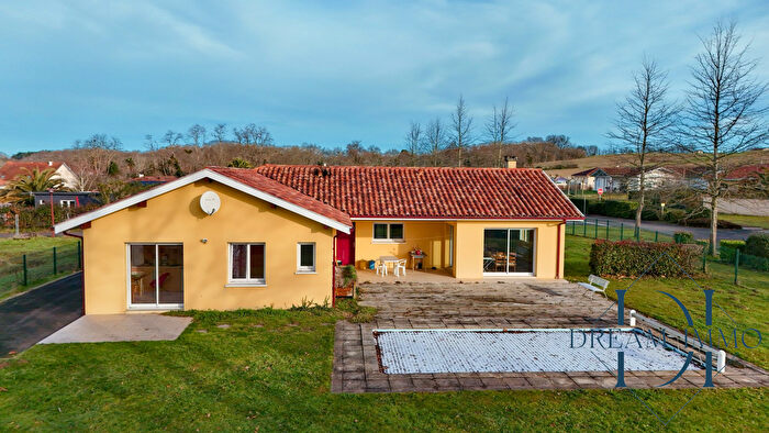 Maison à vendre - Saint-Étienne-dOrthe - 5 pièces - 3 chambres